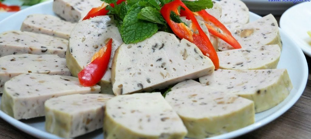 Bí quyết làm chả lụa gà ngon dai cho ngày Tết thêm rộn ràng - BepXua