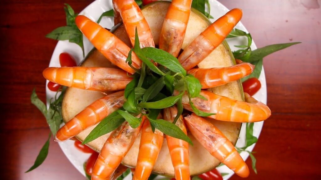 Tôm hấp trái dừa ăn ngon, dễ làm, cuối tuần triển ngay thôi - BepXua