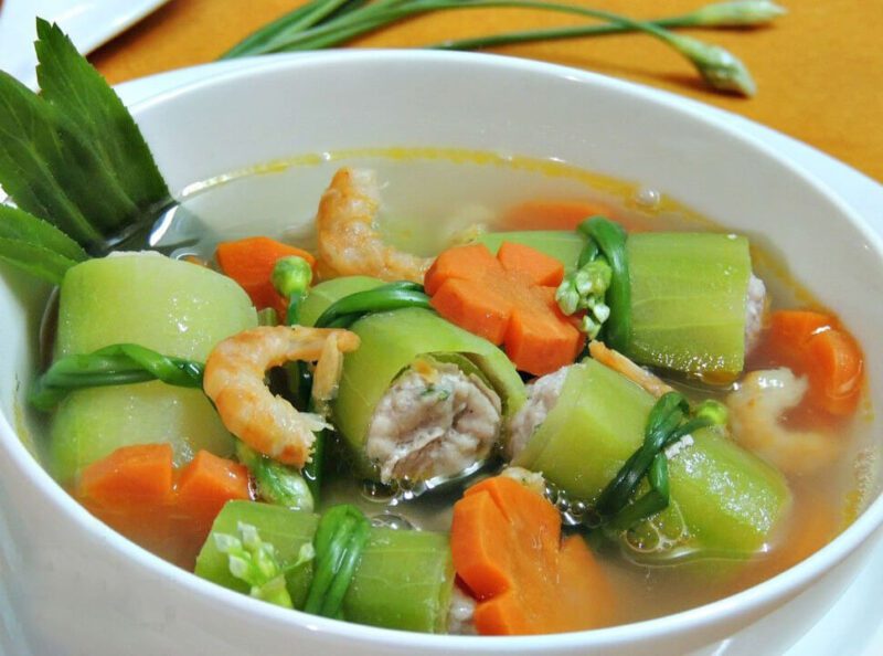 Cách nấu canh bí đao cuộn tôm thịt ngon ngọt, thanh đạm cho bữa tối ấm ...