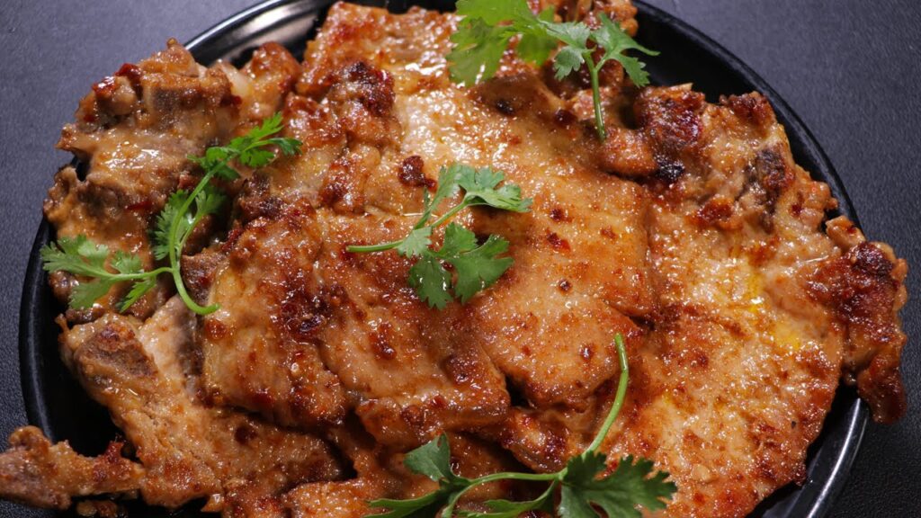 Cách làm sườn cốt lết rim chao mềm ngon thơm phức - BepXua